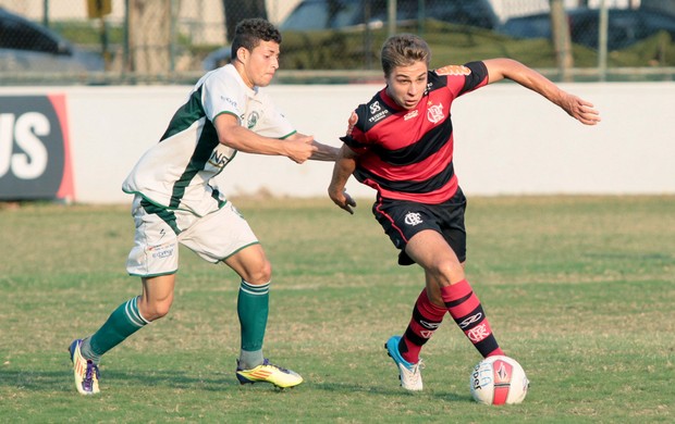 Alcindo vai à Gávea e vê filho marcar em goleada dos juniores do Fla ...