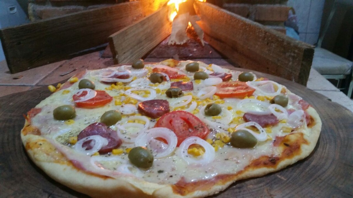 Noite da Pizza vira tradição em família para apreciar iguaria | EPTV ...