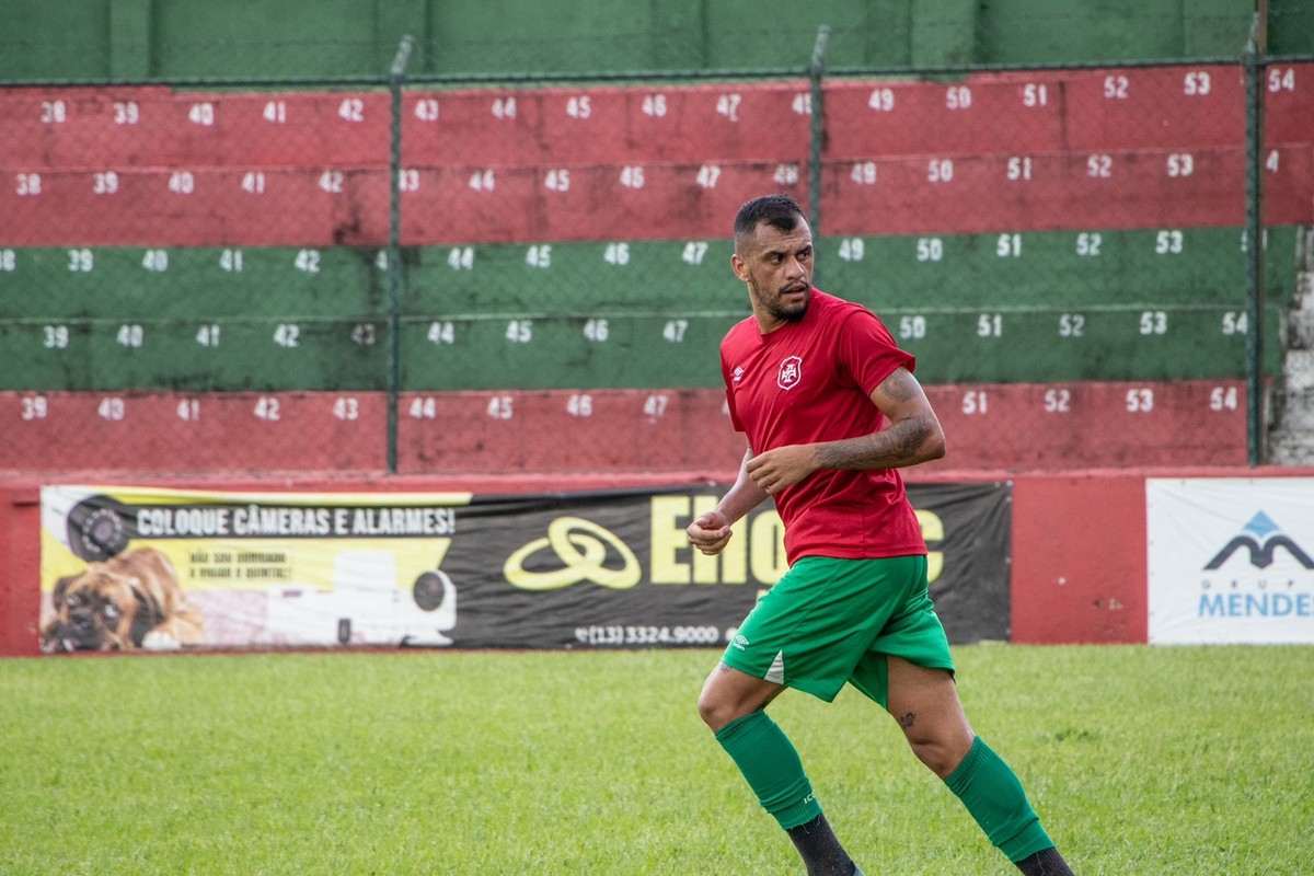 Autor de assistência, Kellyton comemora vitória contra o Rio Claro e ...