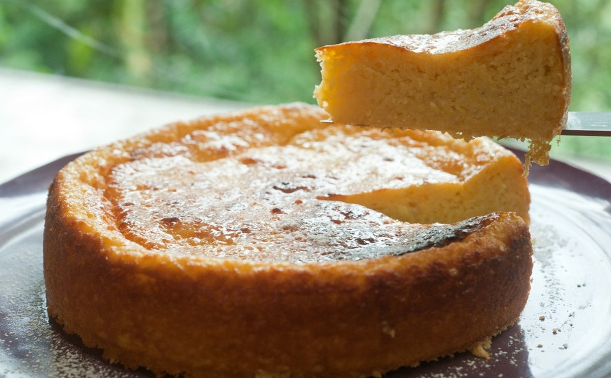 Bolo de milho com coco cremoso | Receitas da Carolina | Receitas