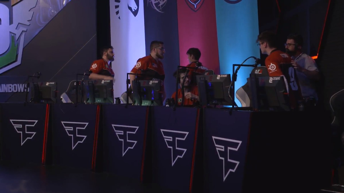 Brasileirão de Rainbow Six Siege: FaZe Clan massacra paiN e volta à ...