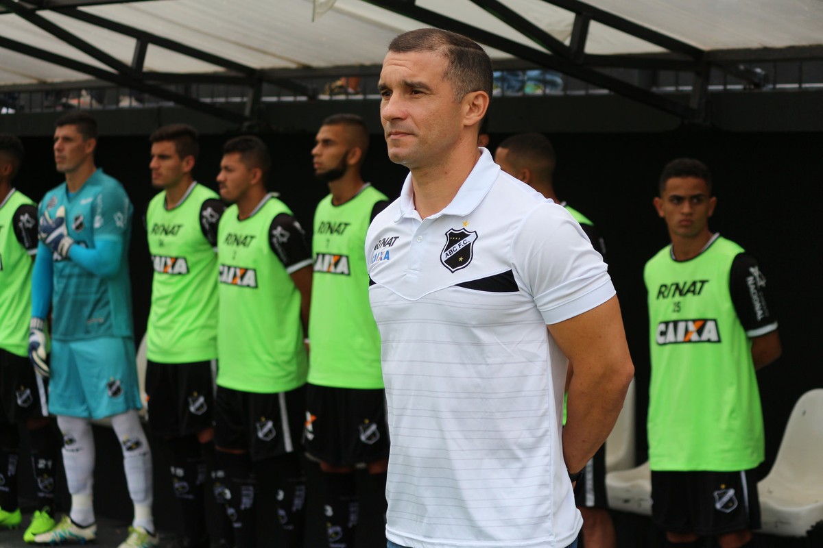 Ranielle quer fazer testes no returno, mas espera ABC na briga pelo ...