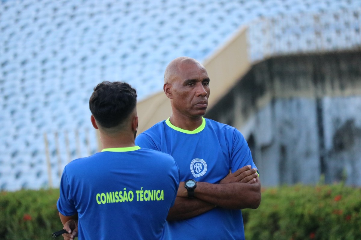 Eduardo Rodrigues é efetivado como técnico do Comercial-PI para ...