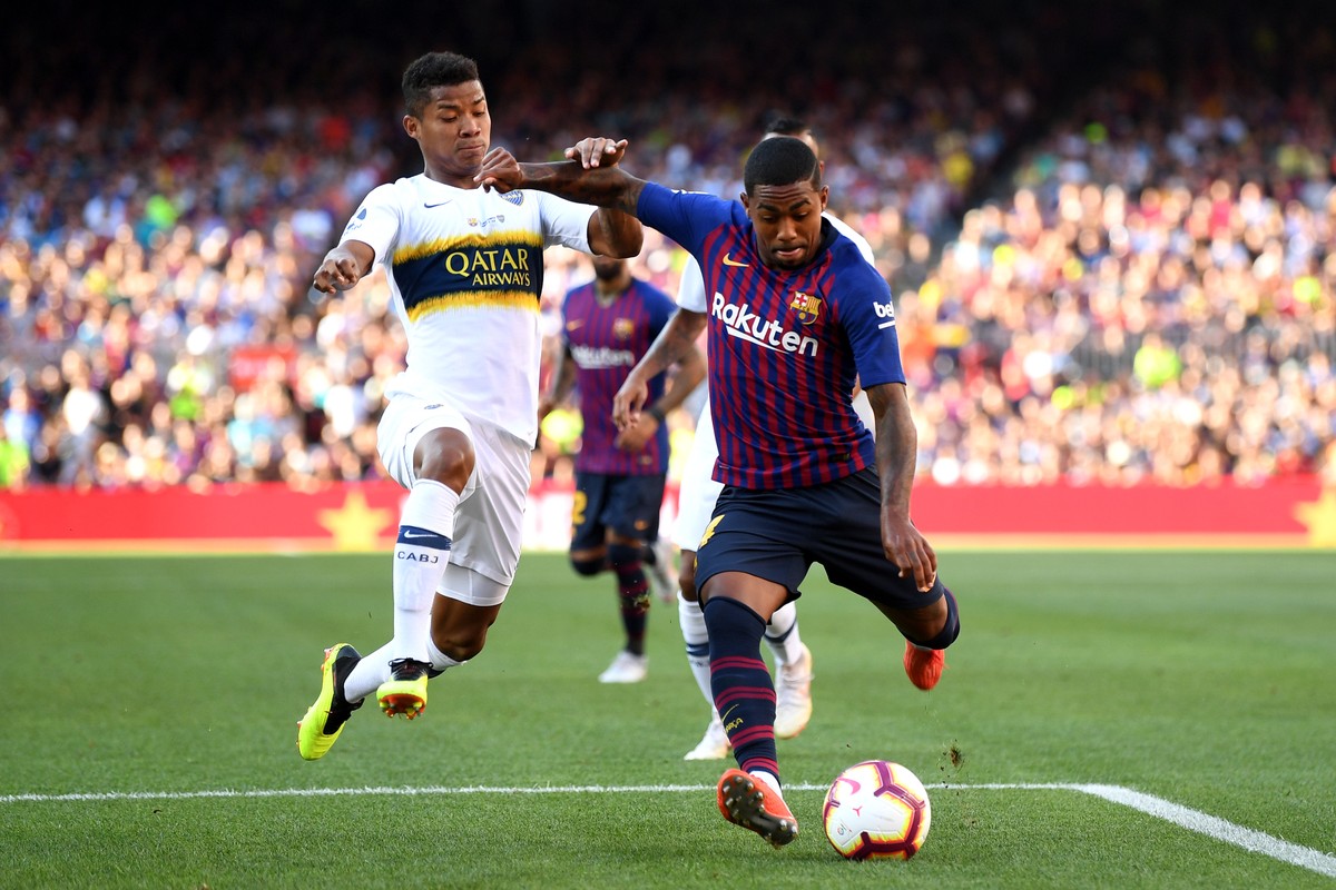 Malcom comemora gol pelo Barça em estreia no Camp Nou, e exalta Messi ...