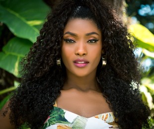 Erika Januza - Patrícia Kogut | Jornal O Globo