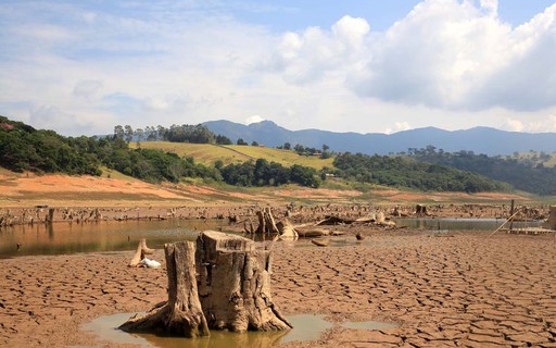 Imagens dramáticas mostram impacto da seca na Califórnia - Época ...