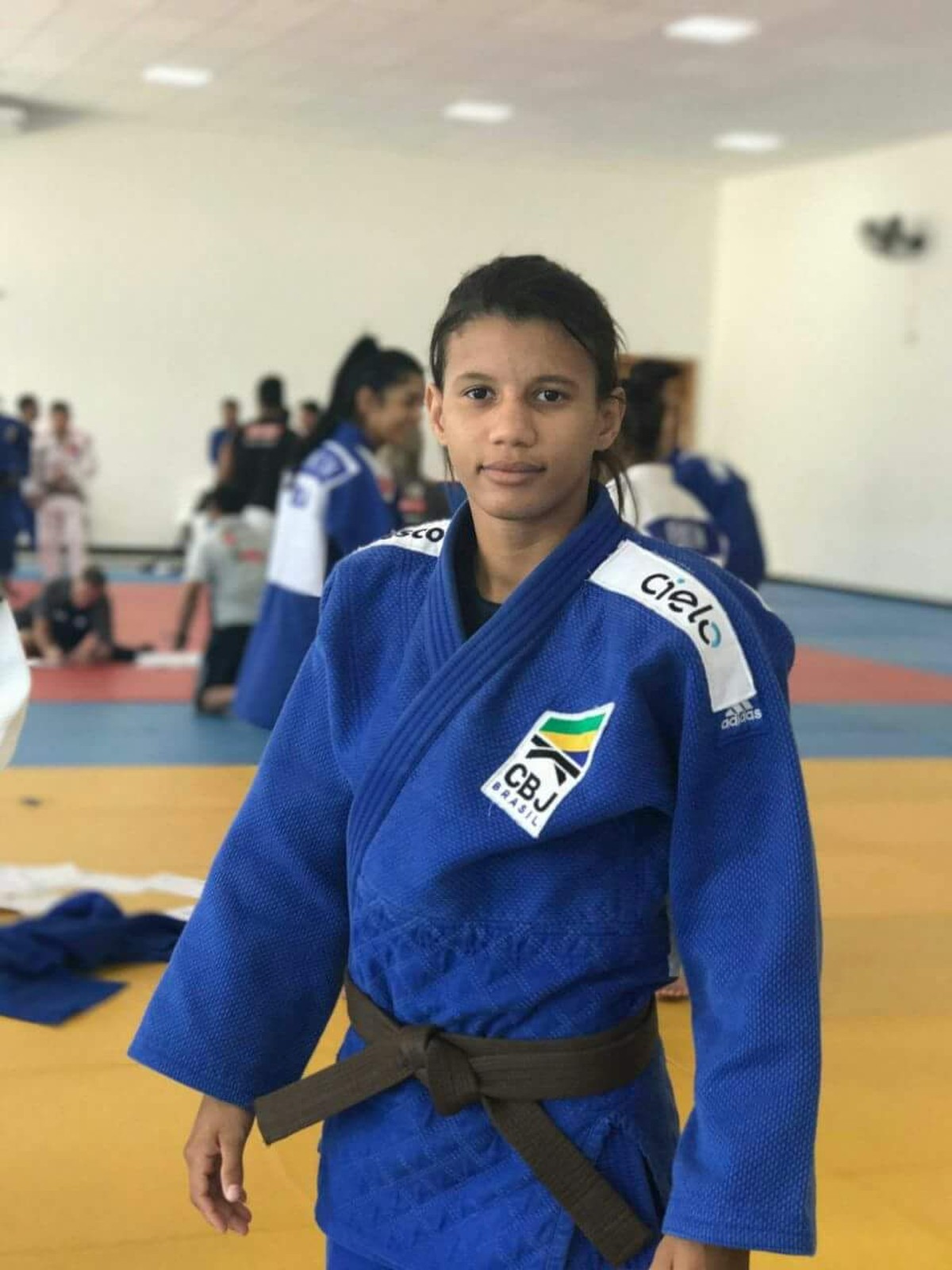 Amanda passa temporada de treino com a judoca Erica Miranda, da Seleção ...