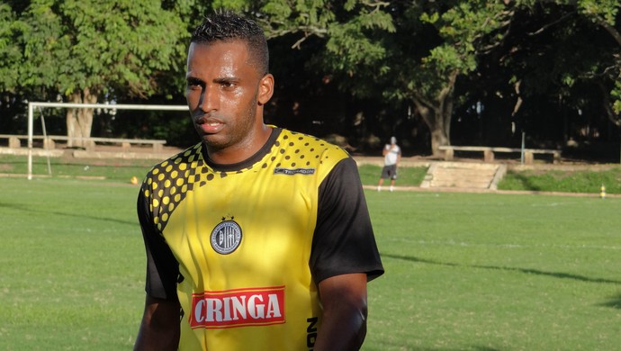 Após ultimato, diretoria do CSA desiste do volante Reinaldo Silva ...