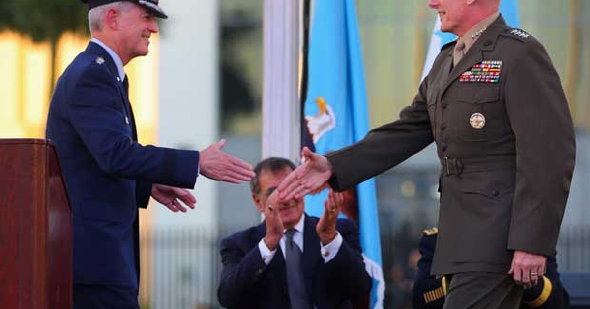 G1 - General John Kelly assume Comando Sul dos Estados Unidos ...