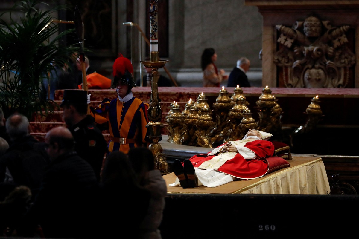 Veja passo a passo como será o funeral do Papa Bento XVI | Mundo | G1