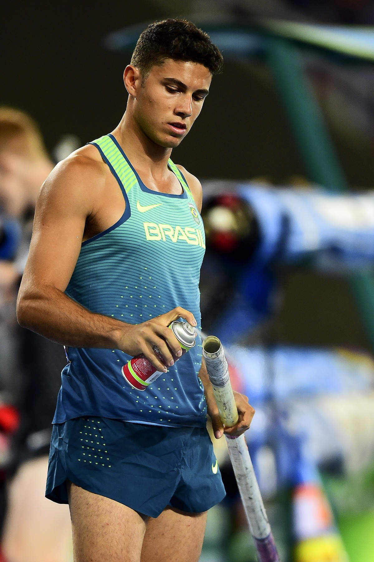 Thiago Braz estreia na temporada com uma medalha de prata em Berlim ...