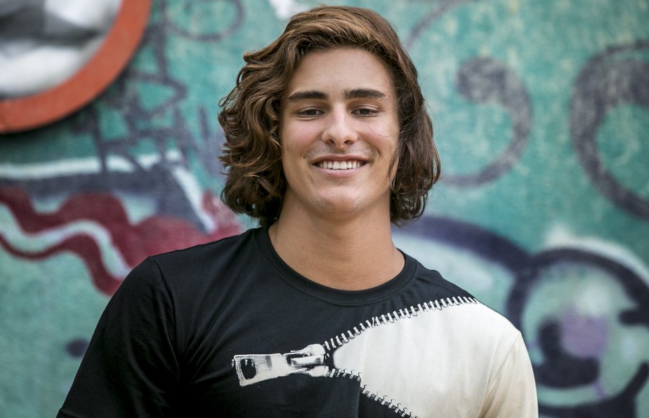 Bruno Montaleone comemora retorno de Glauco em 'Malhação': 'Chega para ...