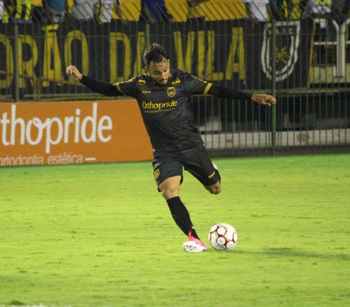 Felipe Augusto recebe proposta do Paraná e é mais um a deixar o Volta ...