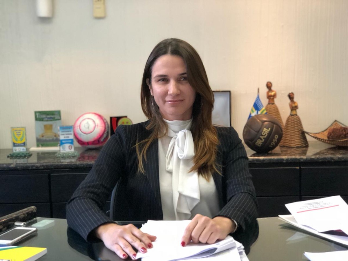 Indefinição da equipe técnica e canal direto com a CBF marcam o ...