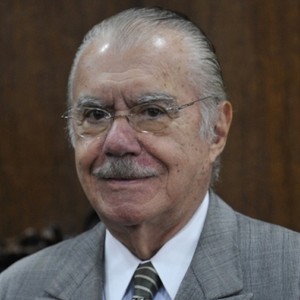Sarney segue internado em São Luís com infecção respiratória - ÉPOCA ...