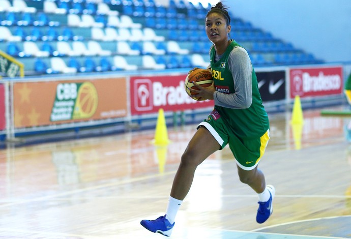 De promessa a realidade, Damiris mira pódio como ala para homenagear o tio