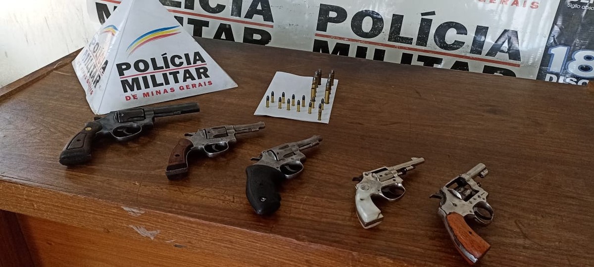 Cinco Armas São Apreendidas E 2 Suspeitos De Furto Detidos Pela Pm Em