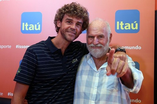 Guga faz a alegria de fãs em estande de patrocinador do Rio Open | Top ...