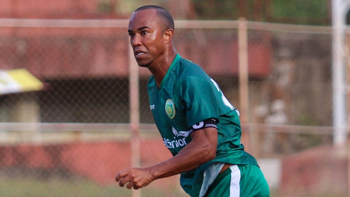 Edinho volta a marcar pelo Porto Vitória e esquenta briga pela ...