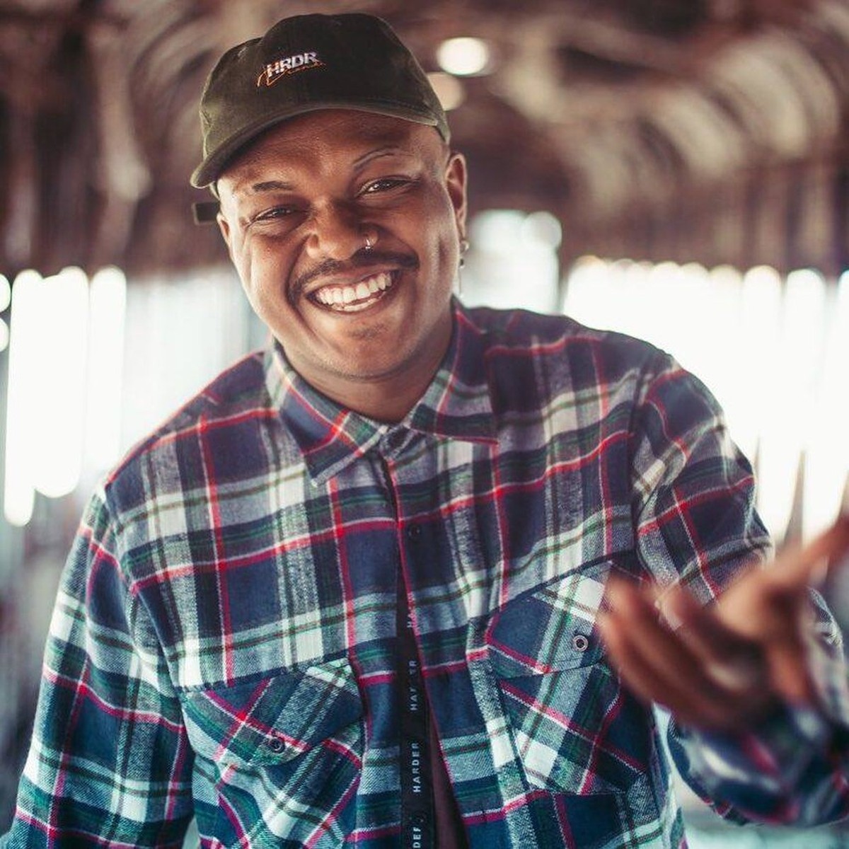 Djonga lança o quarto álbum, 'Histórias da minha área', em março | Blog ...