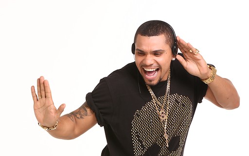 Naldo é convidado para gravação de DVD em Portugal - Quem | QUEM News