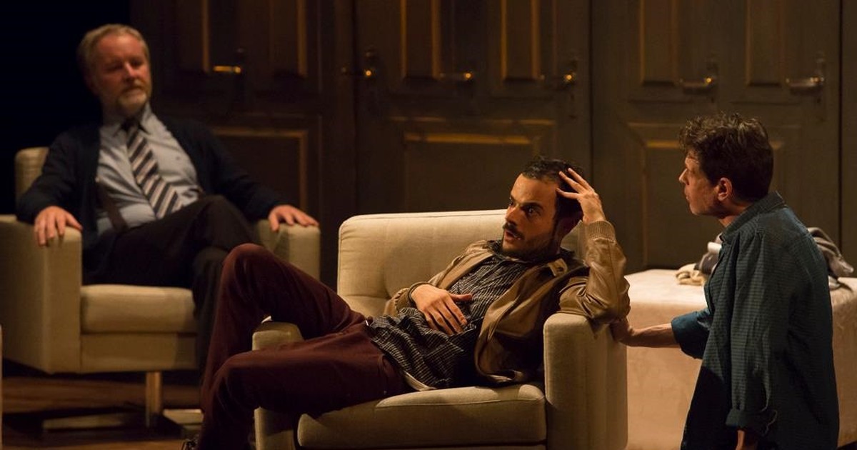 G1 - Espetáculo 'Consertando Frank' é apresentado em Bauru - notícias ...