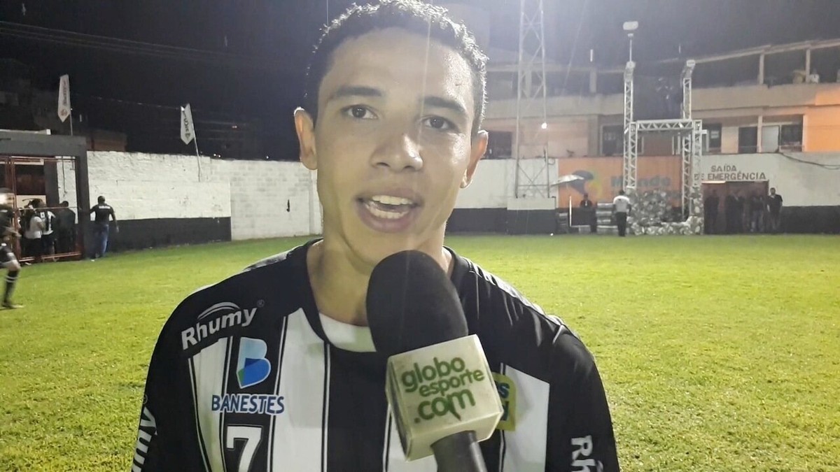 "Veio o pacote completo, com o título e a artilharia", comemora Wendell ...
