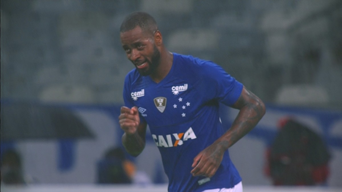 Dedé alcança 100 jogos pelo Cruzeiro e garante estar recuperado: "Plena ...
