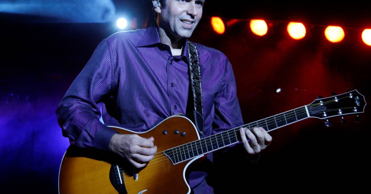 G1 - Cantor e compositor Leoni se apresenta em Nova Friburgo, no RJ ...