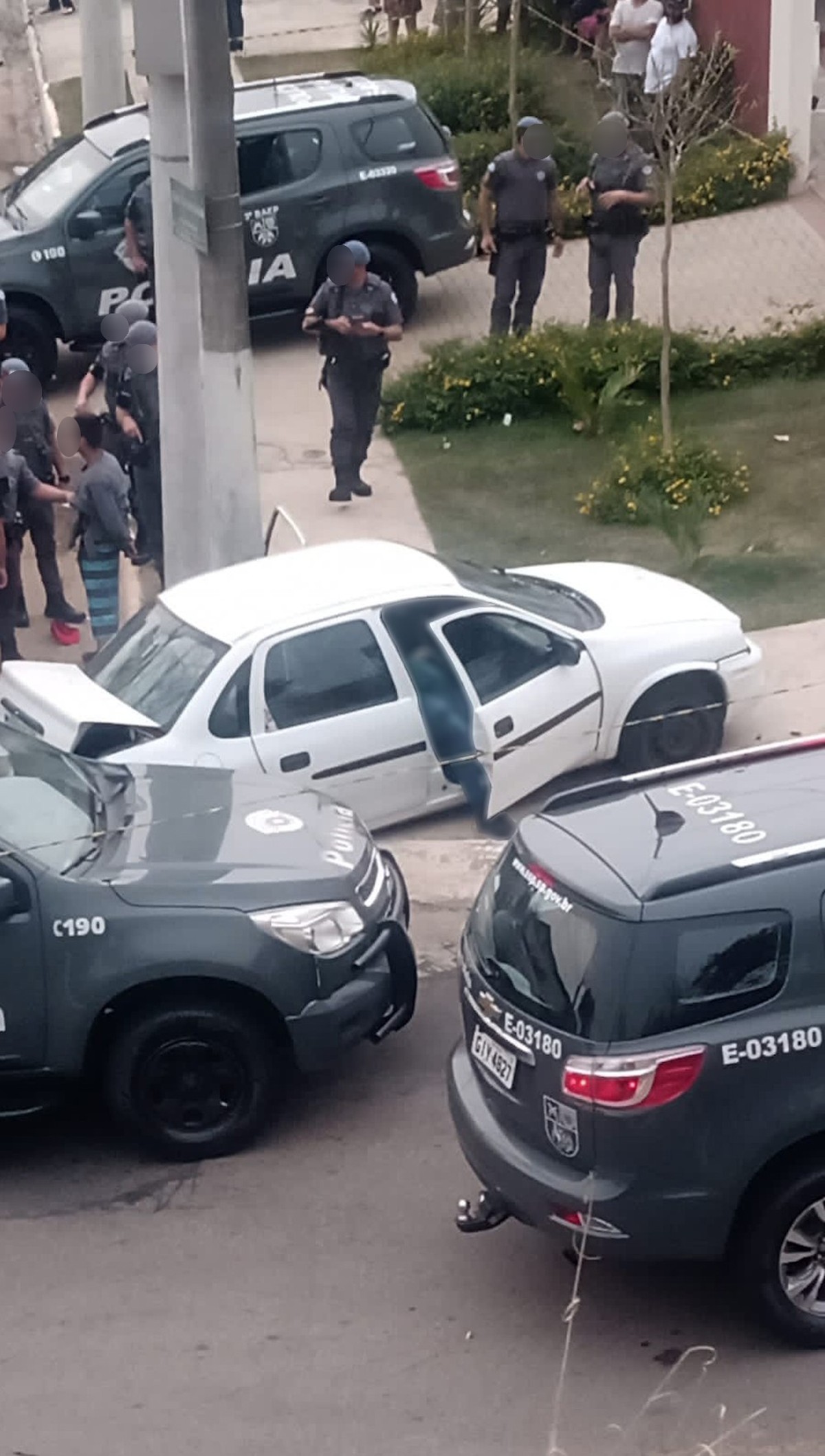 Homem é Morto E Três São Presos Em Confronto Com A Pm Em São José Dos
