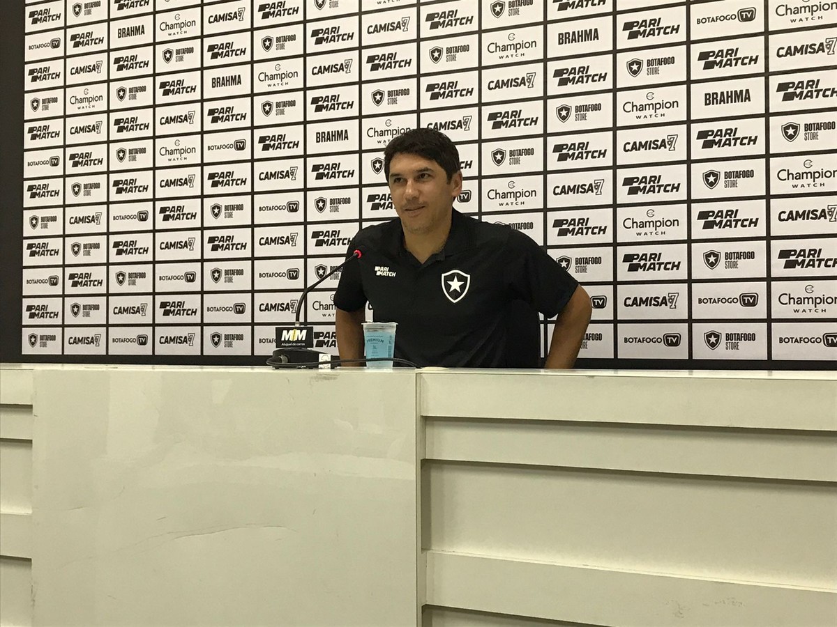 Lucio Flavio lamenta derrota do Botafogo na estreia do Carioca ...