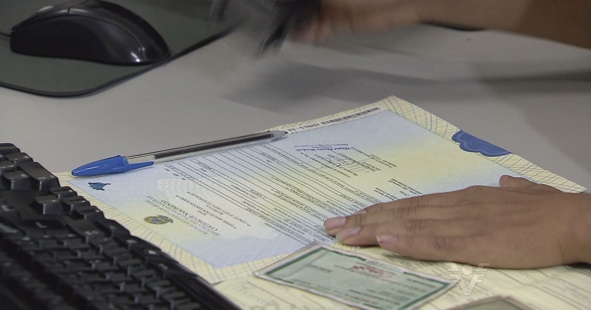 G1 - Bebê vicentino ganha a 1ª certidão de nascimento com CPF da região ...