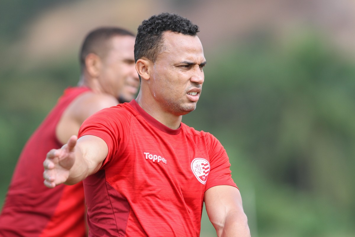 Gilmar, ex-Náutico, fecha com Vitória-PE de olho em volta por cima ...