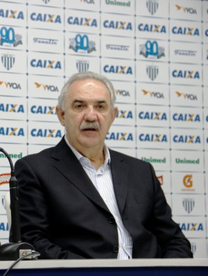 Parcerias, salários e departamento de futebol: presidente do Avaí ...