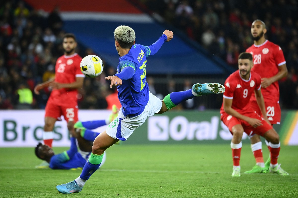 Ai, Pedro! Atacante marca e seleção goleia a Tunísia em despedida ...