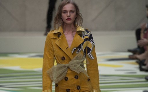 Burberry’s bug world - Vogue | en