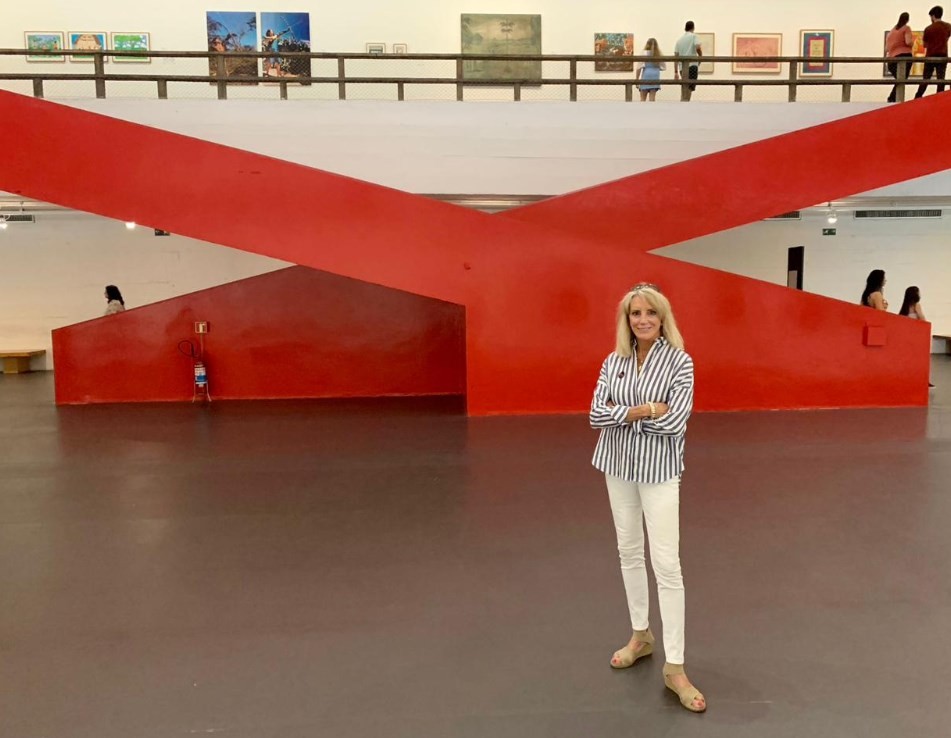 Embaixadora dos Estados Unidos faz sucesso ao compartilhar suas ...