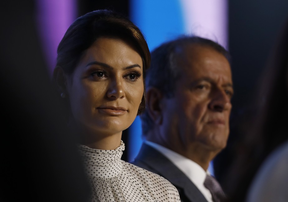 Michelle Bolsonaro deve receber aumento do PL após um mês de trabalho