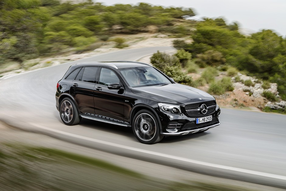 Cotado para o Brasil, Mercedes apresenta o AMG GLC 43 4MATIC | Carros ...