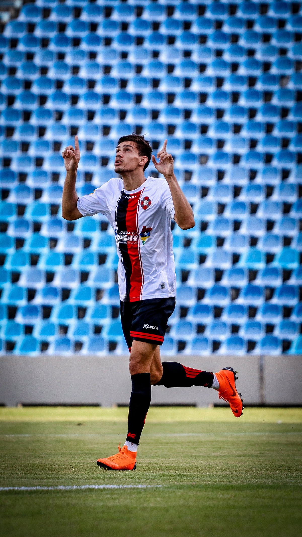 Lucas Dias festeja bom momento no Moto e se diz animado para mais gols | moto club | ge