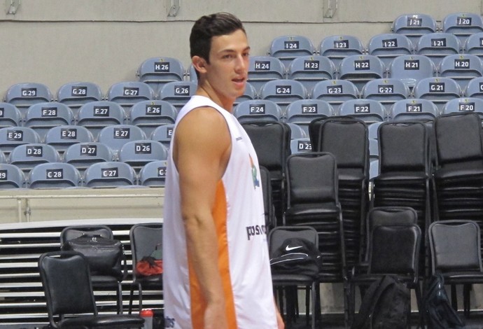 Fischer vive semana mais importante da carreira: "É tudo muito histórico"