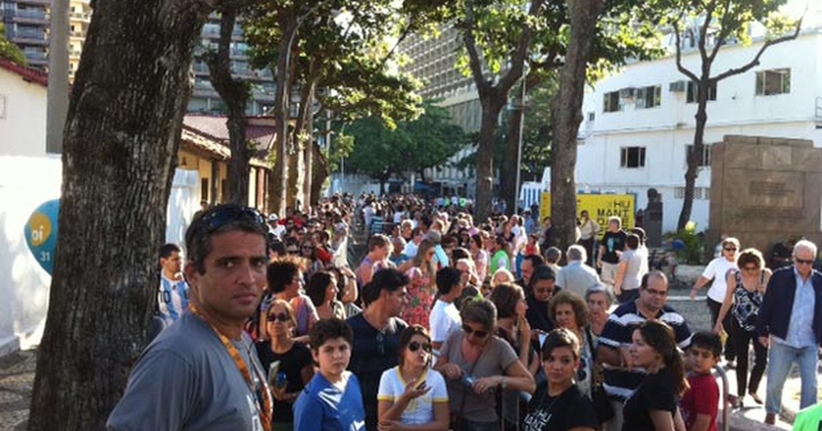 G1 - Público enfrenta fila em Copacabana em evento paralelo à Rio+20 ...