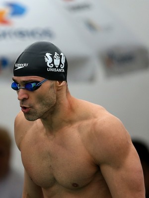 Nicholas e Etiene igualam índices para Mundial de Piscina Curta de 2016