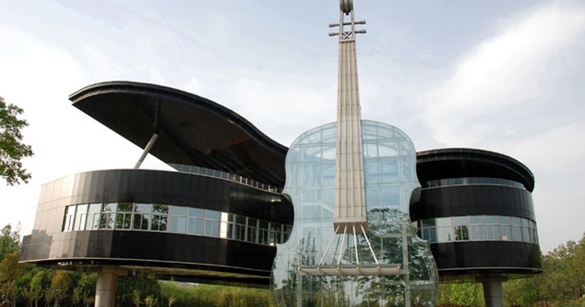 G1 - Prédio em forma de piano e violino é atração em cidade da China ...