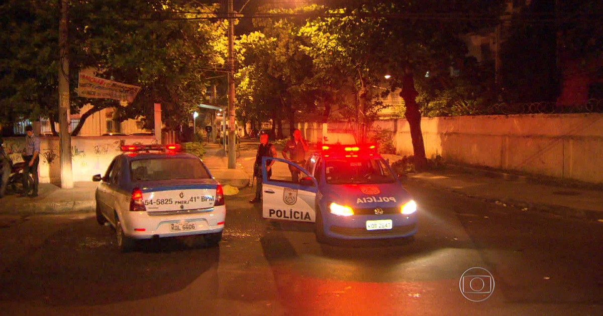 G1 - Taxista socorre PM baleado durante tiroteio na Avenida Brasil, no Rio - notícias em Rio de ...