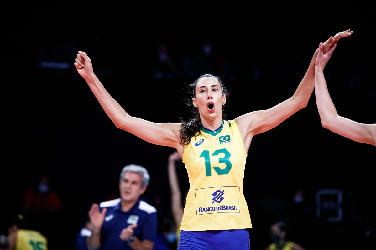 Sheilla, aos 38 anos, anuncia último jogo da carreira: "Emocionada ...