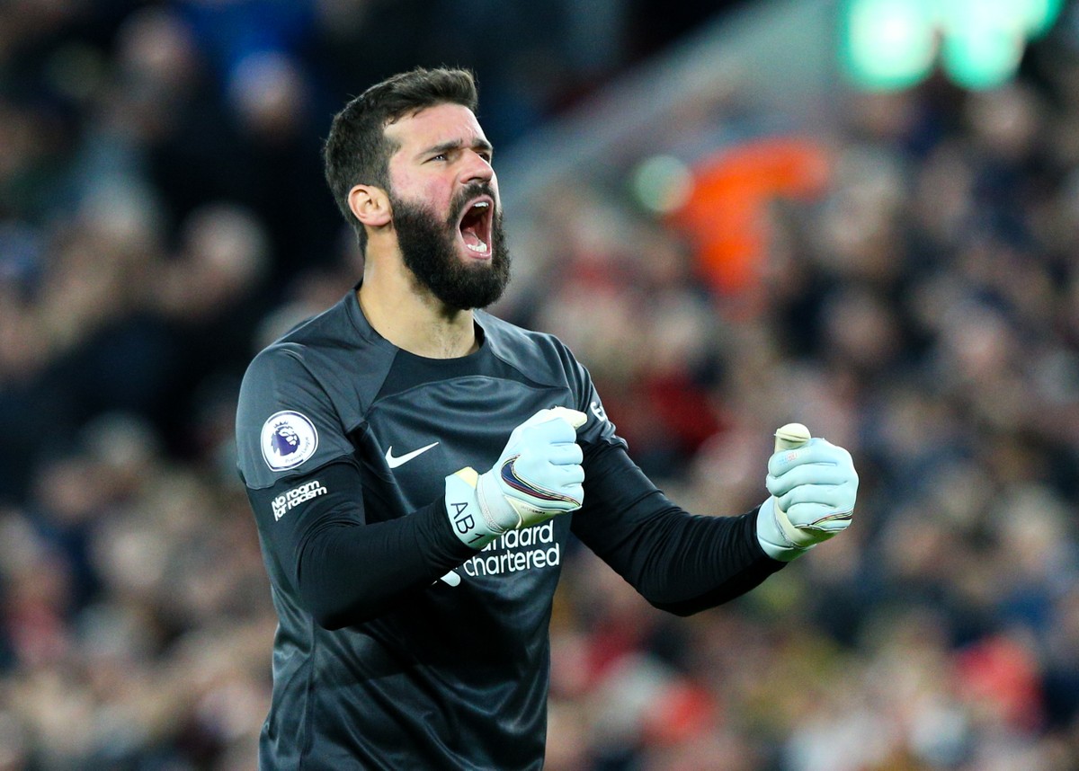 Alisson celebra pênalti defendido pelo Liverpool: "Marcado na memória ...