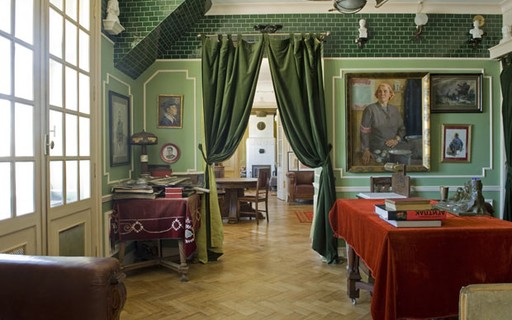 Russo resgata visual soviético em lar - Casa Vogue | Interiores