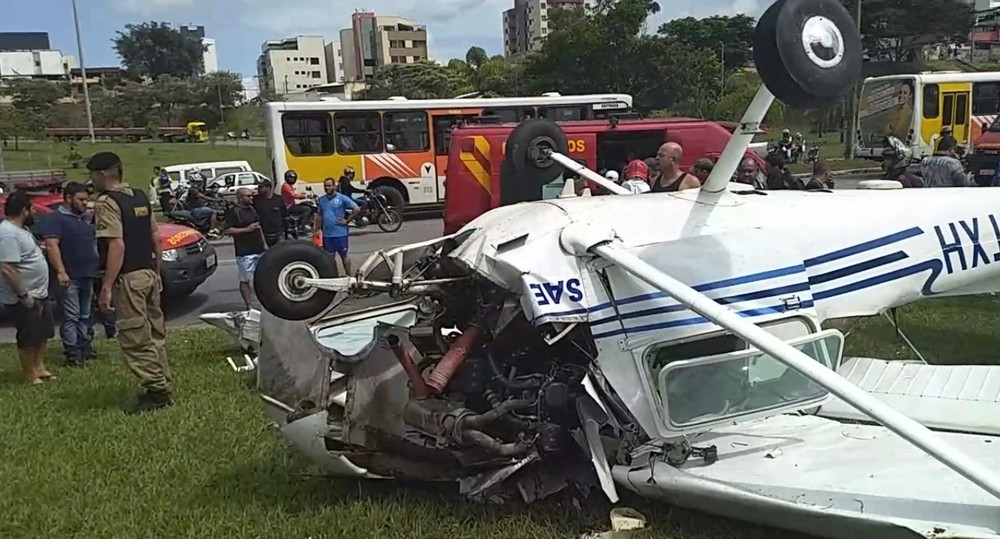 Avião de pequeno porte cai em Ipatinga-MG e deixa piloto ferido – Radar ...