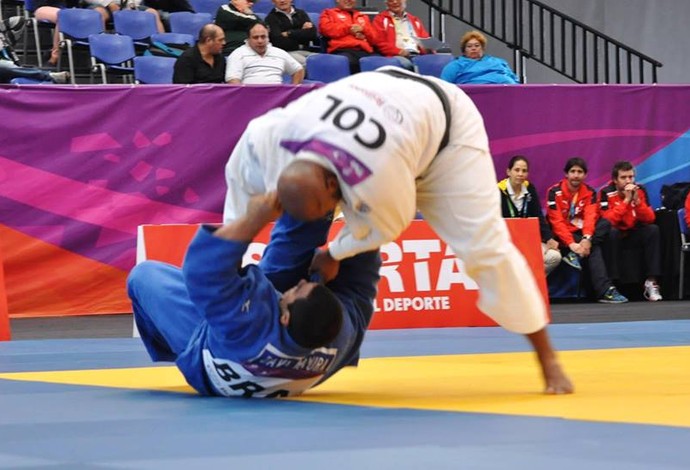 David Moura repete feito do pai e do tio e é ouro: 'Teve um gosto ...